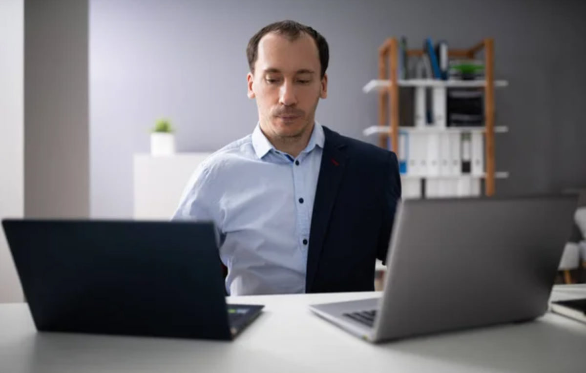 Can I Work Two Full time Jobs At The Same Time Samfiru Tumarkin LLP