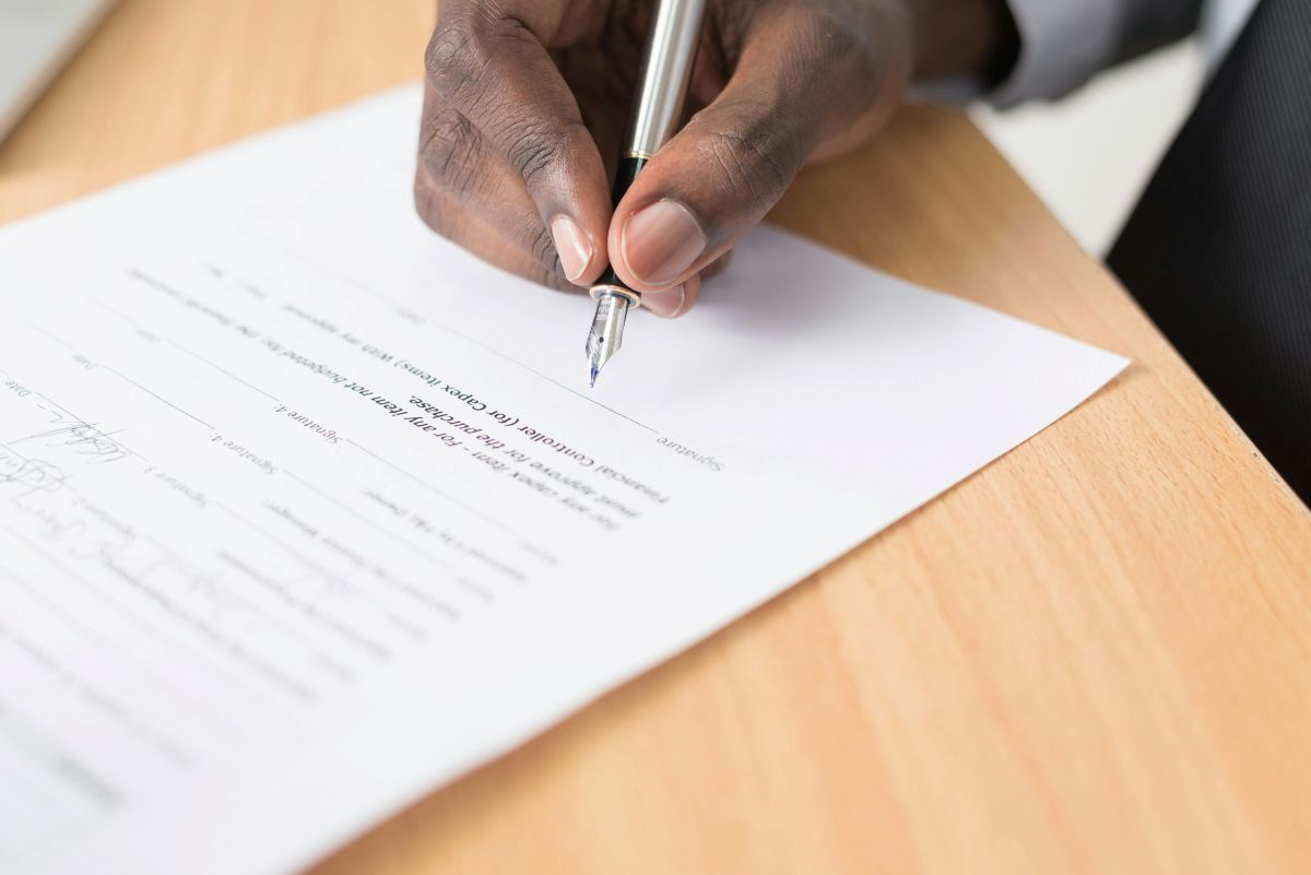 Employment Contracts in Ontario | Employee Rights & Enforceability ...