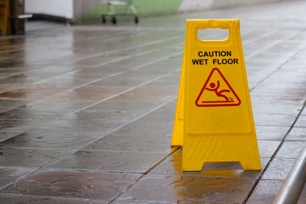 Slip and Fall on Snow and Ice in Ontario | Your Rights Under the 60-Day ...